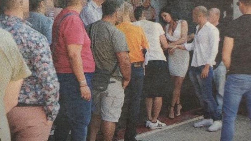 ΤΕΛΕΥΤΑΙΑ ΕΛΠΙΔΑ ΓΙΑ ΤΟΥΣ ΕΛΛΗΝΕΣ : ΟΙ…ΤΑΙΝΙΕΣ ΠΟΡΝΟ - Triklopodia