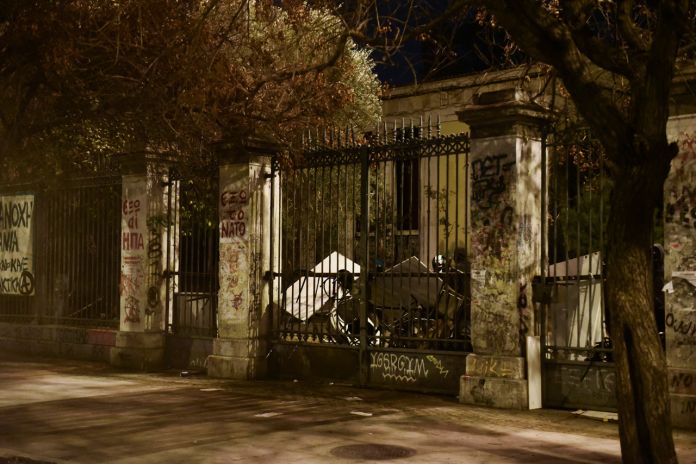 ΠΕΡΙ ΤΗΣ ΕΠΕΤΕΙΟΥ ΤΟΥ ΠΟΛΥΤΕΧΝΕΙΟΥ . - Triklopodia