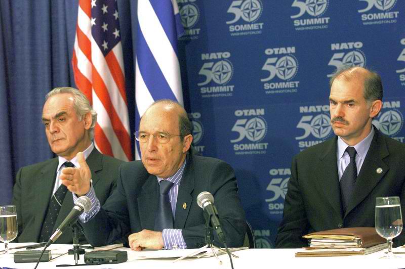 ΑΠΟΣΤΟΛΟΥ : ΑΡΧΙΕΡΕΑΣ ΤΟΥ ΔΙΑΜΕΛΙΣΜΟΥ ΤΗΣ ΕΛΛΑΔΟΣ Ο ΣΗΜΙΤΗΣ; - Triklopodia