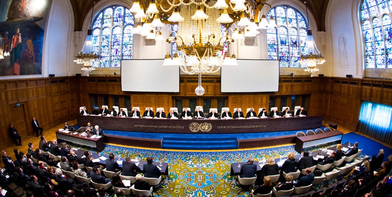 ΑΝΤΩΝΗΣ ΓΡΥΠΑΙΟΣ : ΤΟ ΔΙΕΘΝΕΣ ΔΙΚΑΣΤΗΡΙΟ ΤΗΣ ΧΑΓΗΣ - Triklopodia