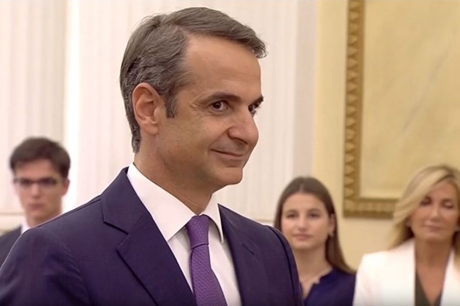 ΠΟΠΗ ΖΩΗ : ΔΙΠΛΩΜΑΤΙΑ ΤΟΥ ΚΩΛΟΧΑΡΤΟΥ - Triklopodia