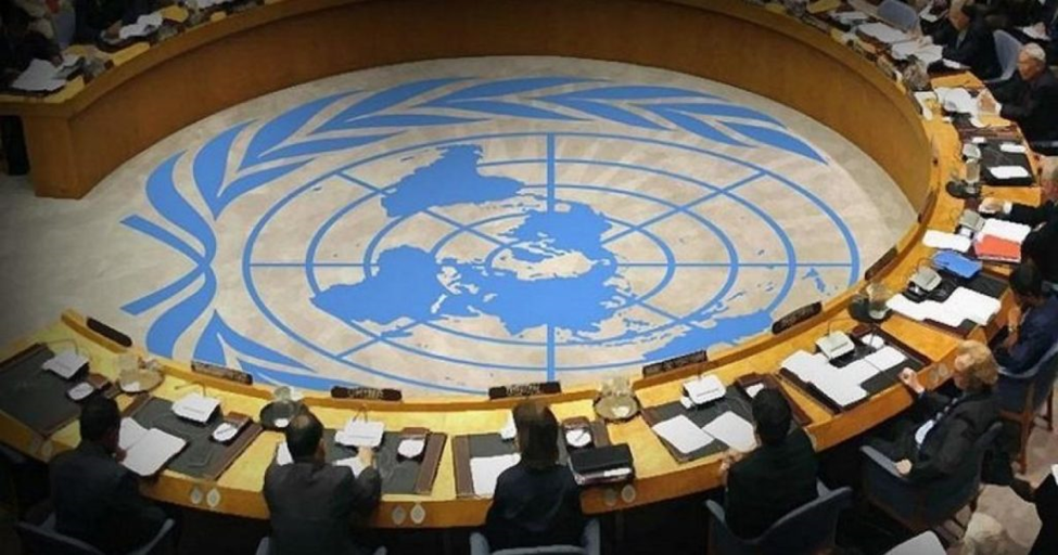 GEWKWN : Η ανθρωπότητα έχει κάνει τις κυβερνήσεις, θεούς της. - Triklopodia