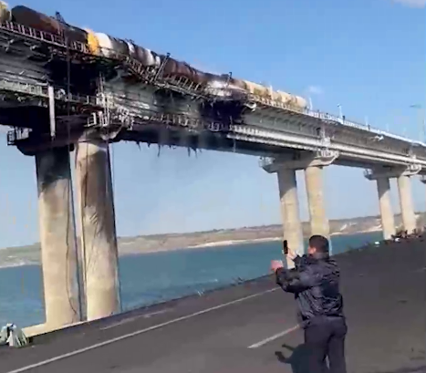ΦΩΤΟ-ΓΥΑΛΟΧΑΡΤΟ! Κανένα φορτηγό δεν θα μπορούσε να πλήξει τη γέφυρα της ...