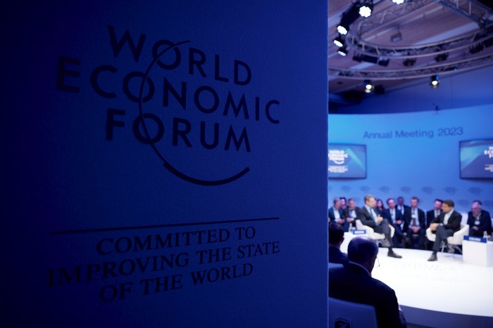 ΤΙ ΛΕΝΕ;;; WEF: “Τα μισά είδη ζωής στον πλανήτη έχουν ήδη σκοτωθεί ...