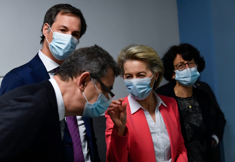 «Αντάρτικο» της Βουλγαρίας για τα εμβόλια της Pfizer-Biontech και βέλη ...