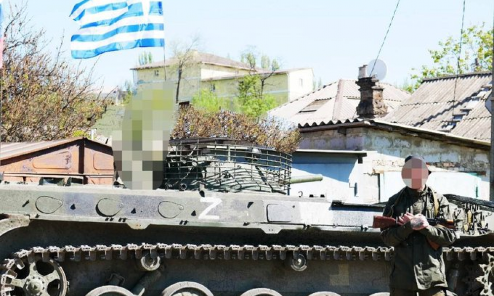 ΤΟΜΑ BMP-1 με ελληνική σημαία κοντά στο Μπαχμούτ-Έλληνες μισθοφόροι στο ...