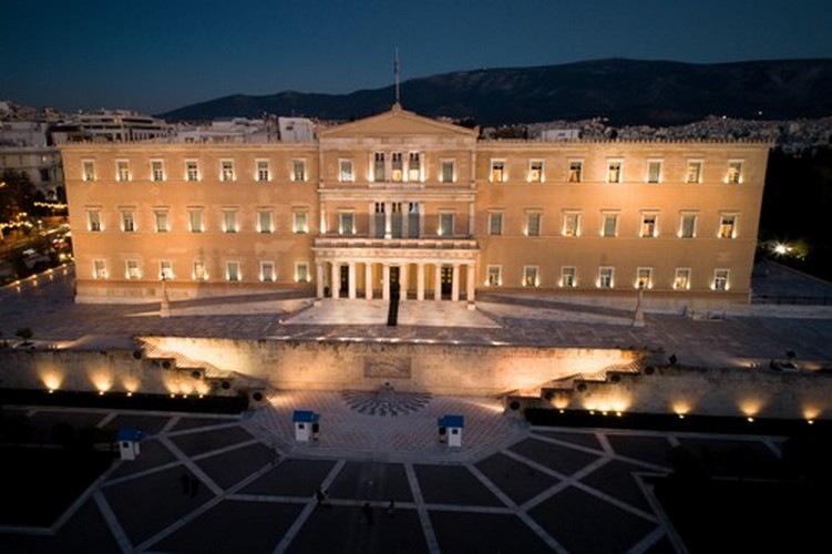Αυτοδυναμία: Πως ακόμα και με 38% η ΝΔ μπορεί να…μπλέξει;; – vid ...