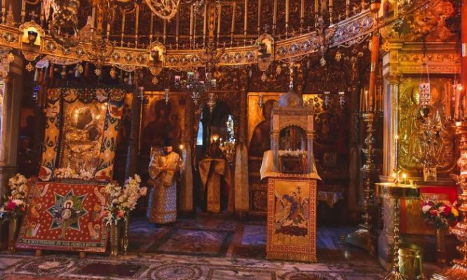 ΒΙΝΤΕΟ: Οι Ορθόδοξες Εικόνες είναι ολοζώντανες - Triklopodia