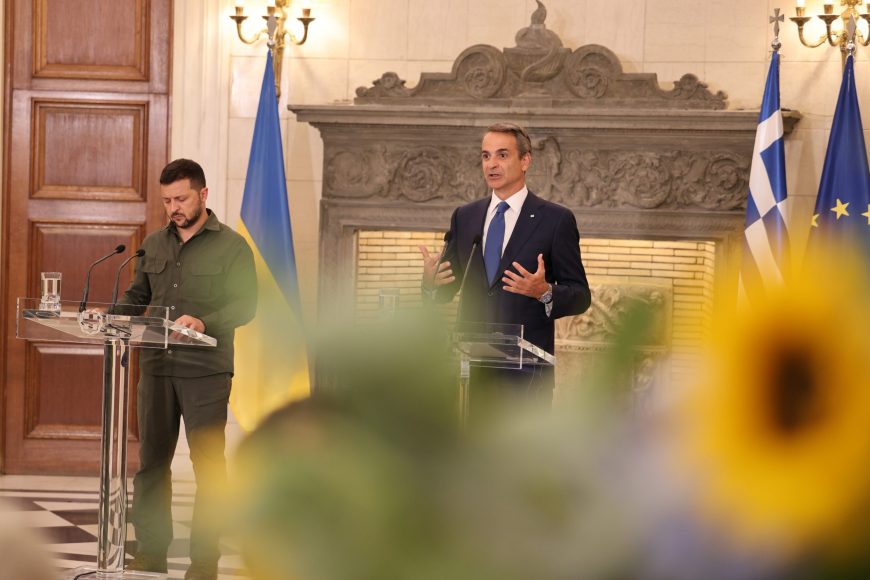 Πρωτοφανές αντιρωσικό κρεσέντο Μητσοτάκη δίπλα στον Ζελένσκι – ΒΙΝΤΕΟ ...