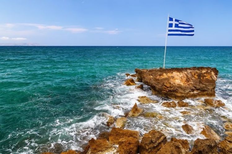 ΕΙΜΑΣΤΕ ΜΟΝΟΙ ΜΑΣ.....ΕΝΤΕΛΩΣ ΜΟΝΟΙ. - Triklopodia