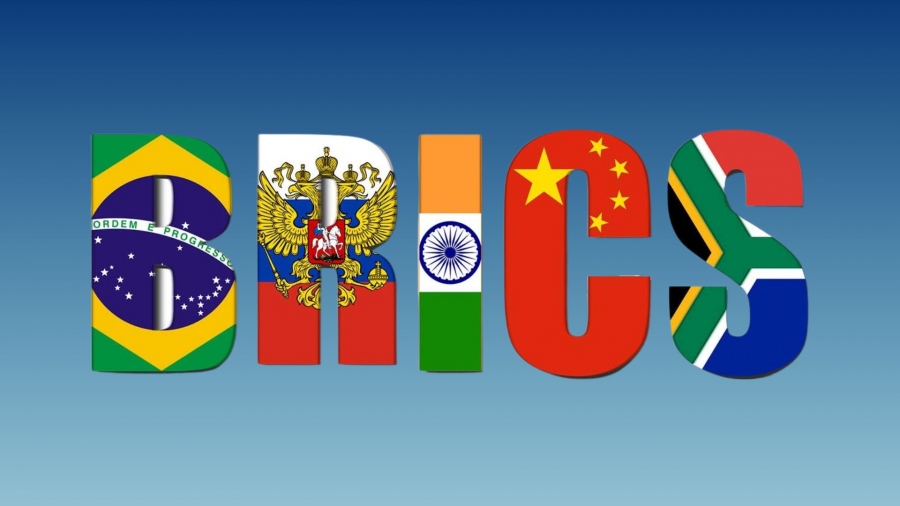 Τι κρύβει η λυσσαλέα επίθεση του Bloomberg κατά των BRICS – Φόβος και ...