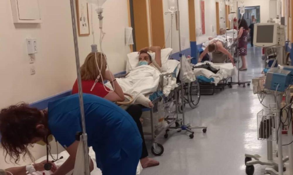 Ξεφυτρώνουν σαν “ μανιτάρια” τα ιδιωτικά νοσοκομεία ενώ καταρρέει το ...