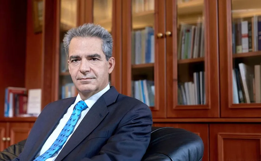 ΑΡΘΡΟ ΦΑΝΟΥΛΑΣ ΑΡΓΥΡΟΥ: Άγγελος Συρίγος και η παροιμία «μια του κλέφτη ...