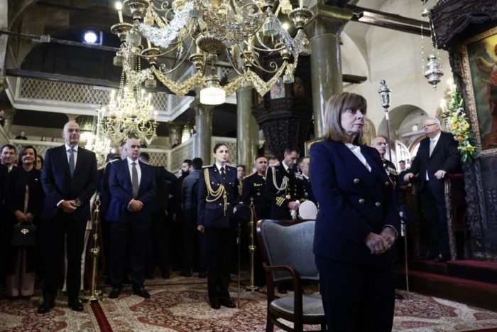 ΤΟ ΣΟΔΟΜΙΚΟ ΤΣΙΡΚΟ και πάλιν στις Εκκλησίες. - Triklopodia