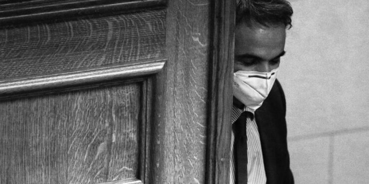 ΠΟΠΗ ΖΩΗ : ΥΠΑΡΧΕΙ ΕΣΤΩ ΚΑΙ ΕΝΑ ΓΡΑΜΜΑΡΙΟ ΑΞΙΟΠΡΕΠΕΙΑΣ ΚΥΡΙΕ ...