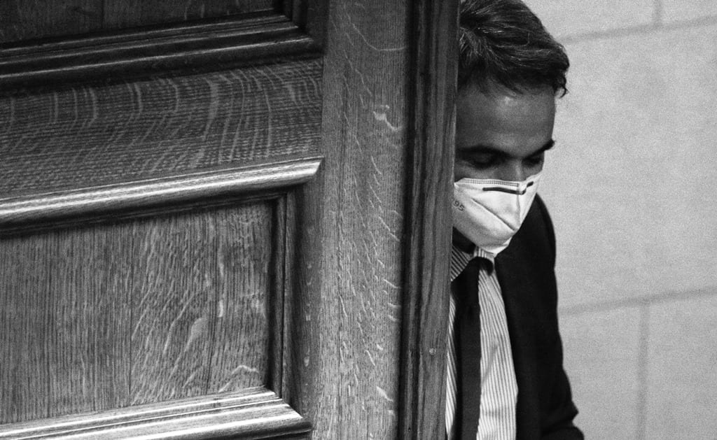 ΠΟΠΗ ΖΩΗ : ΥΠΑΡΧΕΙ ΕΣΤΩ ΚΑΙ ΕΝΑ ΓΡΑΜΜΑΡΙΟ ΑΞΙΟΠΡΕΠΕΙΑΣ ΚΥΡΙΕ ...