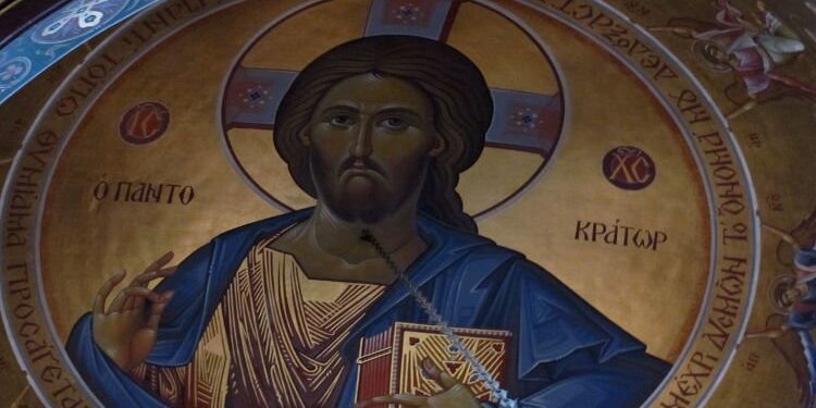 Μια Ελληνίδα με Χριστό και Ελλάδα. Η με τον Χριστό θα είμαστε η με τον ...