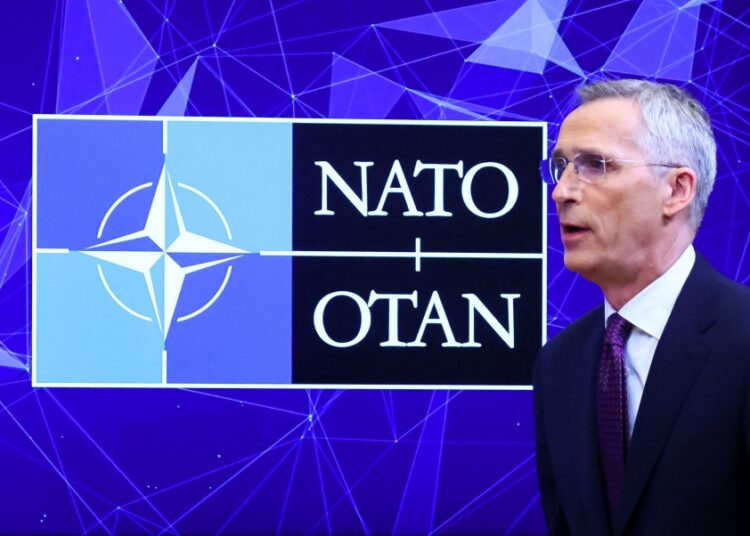 Σοκαριστικό: Τα δυτικά ΜΜΕ ξεπλένουν τους ΝΑΖΙ! Αμερικανός ...