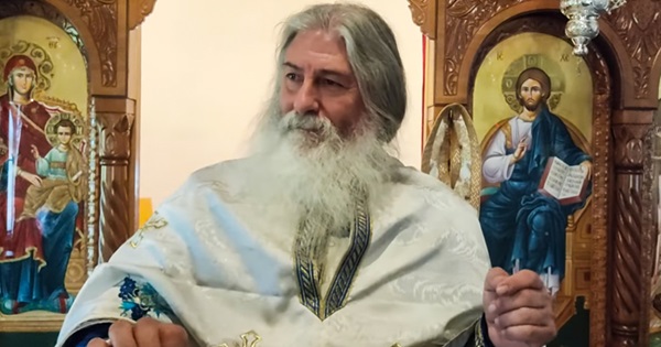 Γέρων Γεώργιος : Ο Μέγας Κωνσταντίνος θα ελευθερώσει και τη Νέα Ρώμη ...