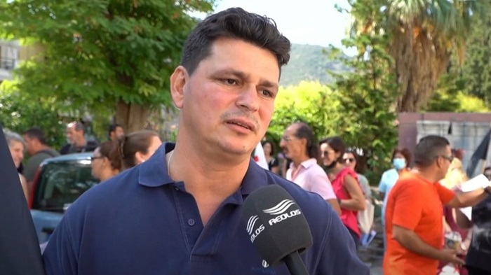 Ο ΣΠΟΥΔΑΙΟΣ ΧΕΙΡΟΥΡΓΟΣ, ΠΟΥ ΤΟΥ ΑΠΑΓΟΡΕΥΣΑΝ ΤΗΝ ΕΙΣΟΔΟ ΣΤΟ ΝΟΣΟΚΟΜΕΙΟ ...