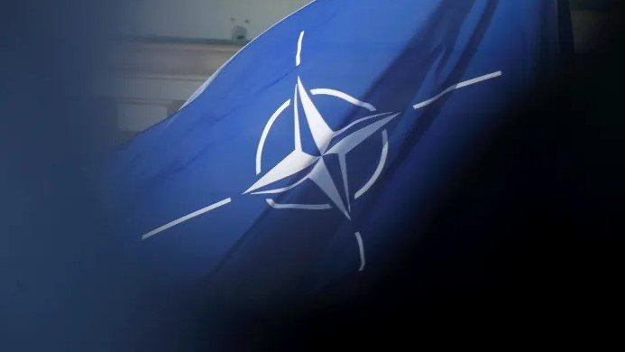 ΑΡΘΡΟ ΦΑΝΟΥΛΑΣ ΑΡΓΥΡΟΥ: TO NATO, o Ε. Αβέρωφ, η διχοτόμηση και το ...