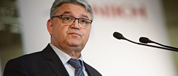 ΑΠΟΣΤΟΛΟΥ : Ή Ο ΓΙΑΛΟΣ ΕΙΝΑΙ ΣΤΡΑΒΟΣ, Ή ΕΣΕΙΣ ΣΤΡΑΒΑ ΑΡΜΕΝΙΖΕΤΕ ...