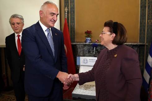 ΑΠΟΣΤΟΛΟΥ : Η ΥΠΟΥΡΓΟΣ ΠΟΛΙΤΙΣΜΟΥ ΛΙΝΑ ΜΕΝΔΩΝΗ ΑΚΟΥΣΕ ΚΑΤΙ ΓΙΑ ΤΟΥΡΚΙΚΗ ...