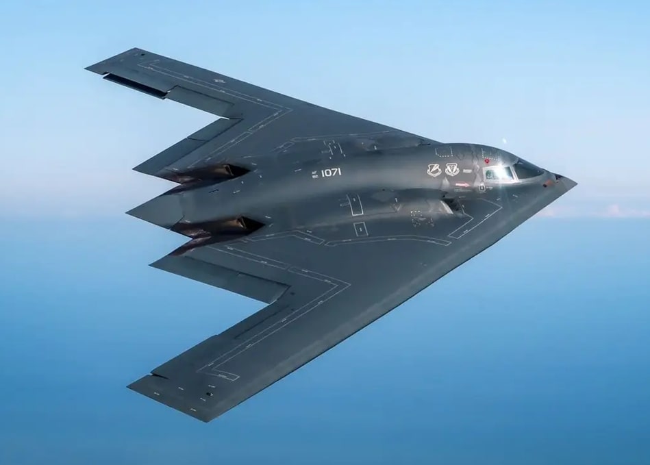 B-2-Bomber-U.S.-Air-Force-Photo - Triklopodia