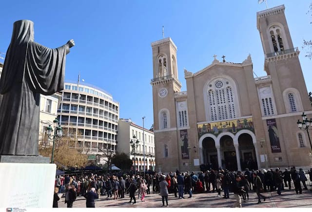 Δρ. Κ. Βαρδάκας : "μπαίνουν μέσα στους Ορθόδοξους Ναούς και δεν ...