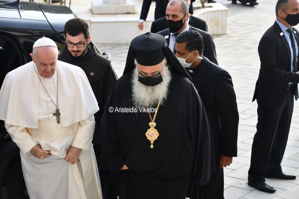 Ν.ΔΑΠΕΡΓΟΛΑΣ, "Ο ΜΗΤΡΟΠΟΛΙΤΗΣ ΤΥΧΙΚΟΣ, ΟΙ ΠΡΩΗΝ ΠΡΟΒΑΤΟΣΧΗΜΟΙ ΛΥΚΟΙ ΚΑΙ ...