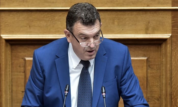 Έκλεισαν τα σχόλια στη ΝΙΚΗ μετά τη διαγραφή Παπαδόπουλου καθώς ο ...