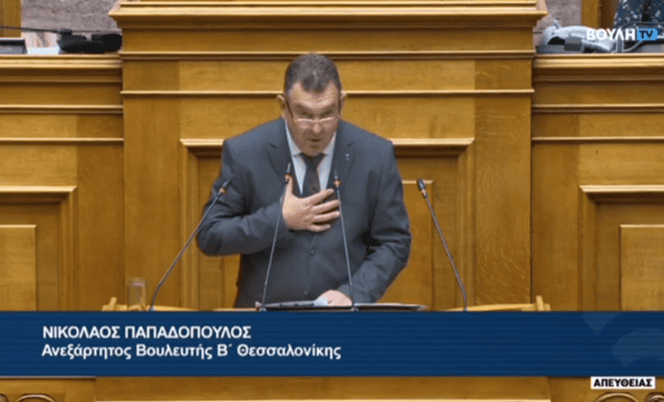 ΝΙΚΟΛΑΟΣ ΠΑΠΑΔΟΠΟΥΛΟΣ: ΤΣΑΚΙΖΕΙ ΤΗΝ ΟΙΚΟΓΕΝΕΙΑ ΚΑΙ ΤΗ ΜΗΤΕΡΑ ΕΡΓΑΖΟΜΕΝΗ ...