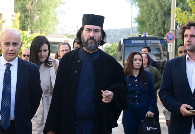 Ασύλληπτα αυτά που αποκαλύπτονται στην δίκη της Κιβωτού! Διαδώστε το ...