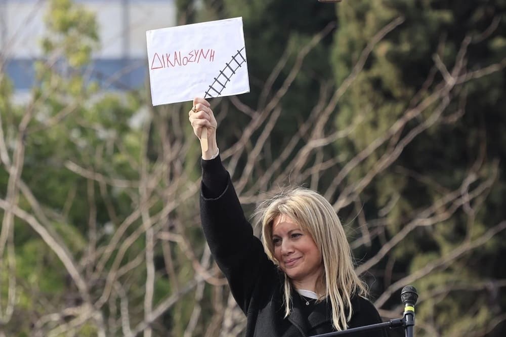 ΚΥΝΗΓΩΝΤΑΣ ΤΗΝ ΤΕΛΕΥΤΑΙΑ ΕΛΠΙΔΑ... ΜΑΡΙΑ ΚΑΡΥΣΤΙΑΝΟΥ...Μαρίας ...